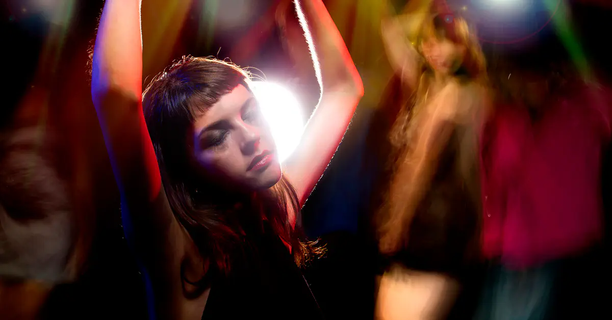 MDMA/Ecstasy Abuse & Addiction | Signs & Symptoms of Addiction ...